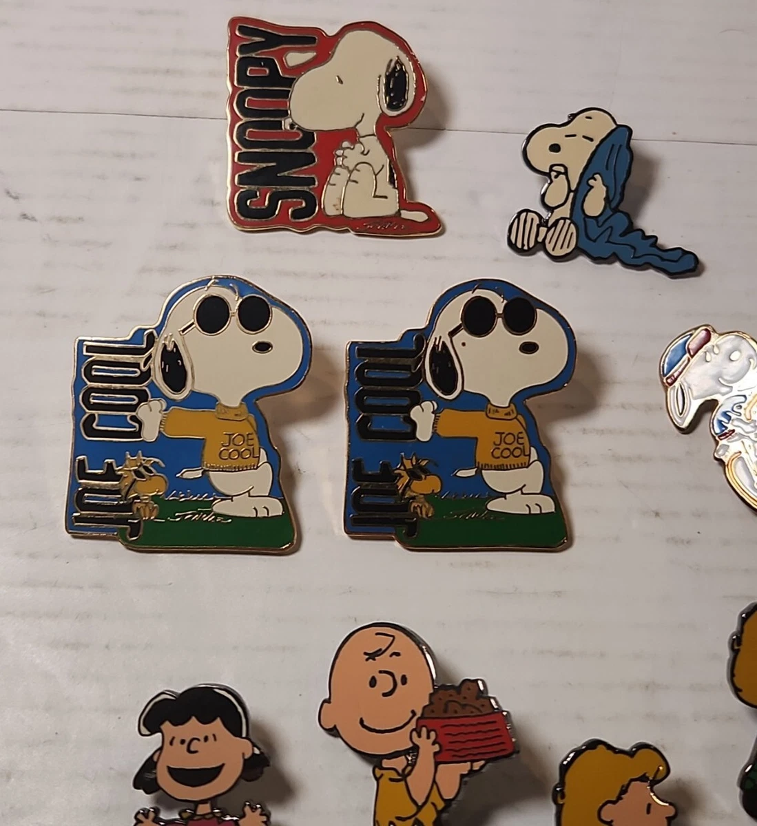Peanuts Characters Snoopy