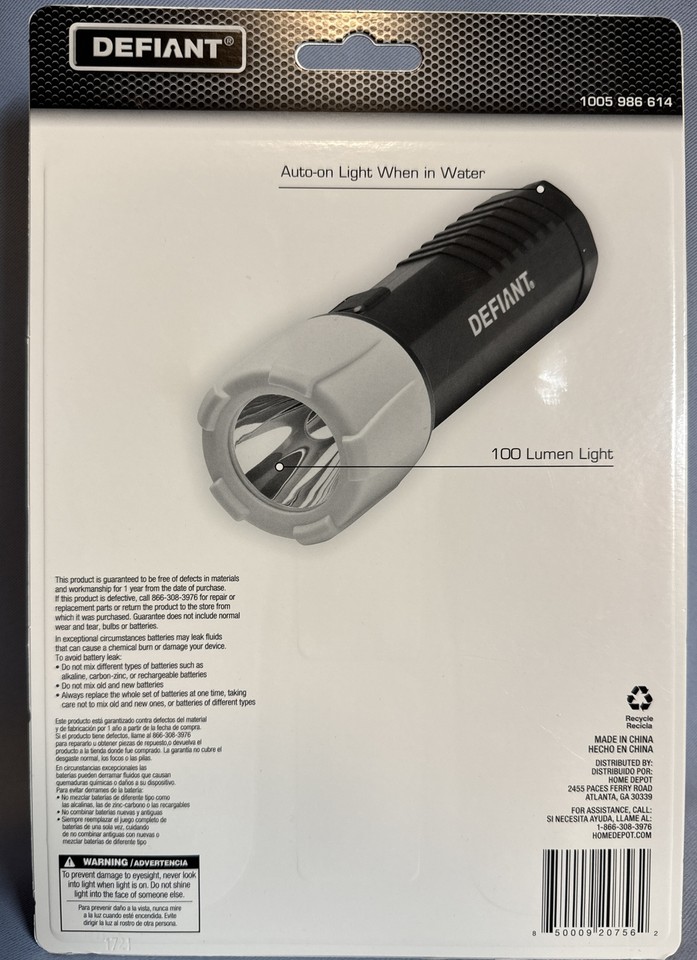 Defiant - Floating Flashlights 2 Pack (w/ Batteries) 100 Lumens - 1005 ...