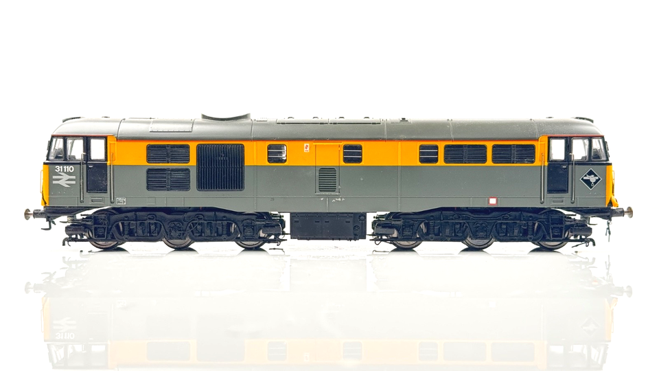 HORNBY 00 GAUGE - R2421 - CLASS 31 DIESEL 31110 DUTCH - MAZAK ROT ...