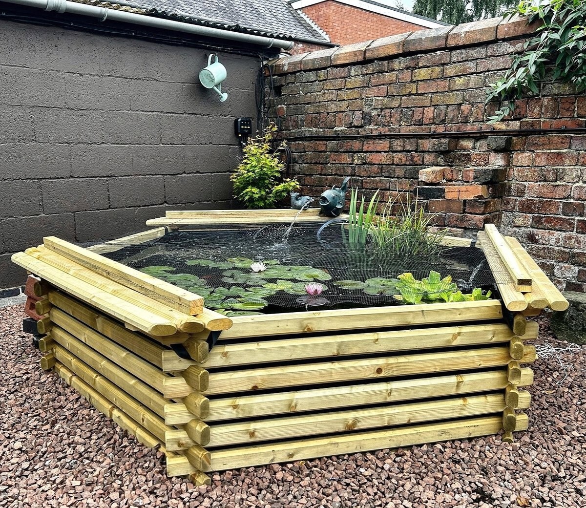 NORLOG 300 GALLON RAISED WOODEN POND GARDEN | Grelly UK