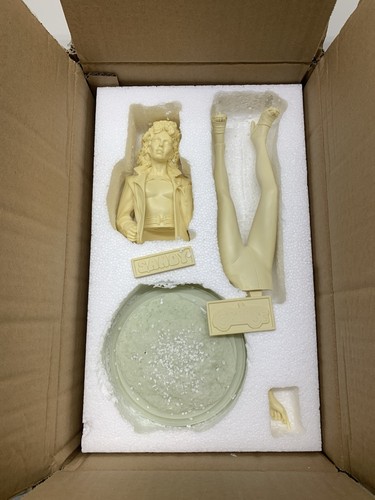 Polystone Sandy Grease Resin Model Kit 1/6 Jeff Yagher | eBay