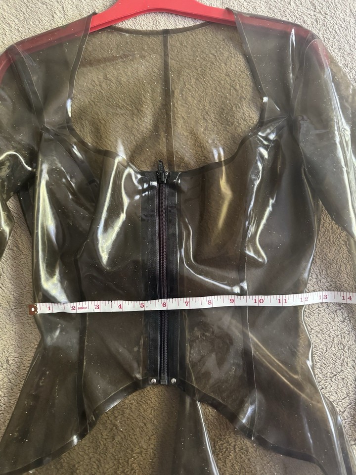 Polymorphe Chlorinated Latex Countess Transparent Smoke Tulip Sleeve ...