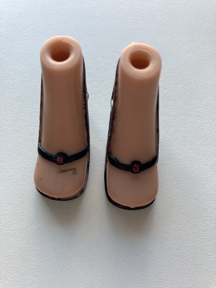 Bratz Step Out! 2005 Cloe black/red glitter heels shoes | eBay UK