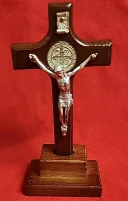 St. Saint Benedict Standing cross cross Wood crucifix Desk Cross New In ...