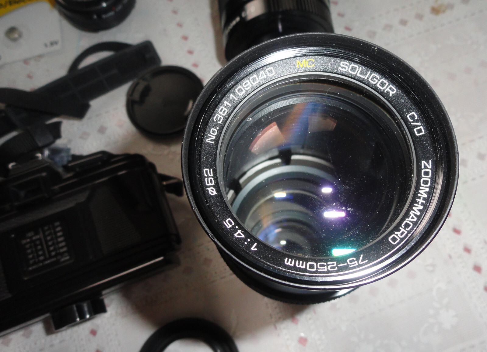Minolta X-700 Black SLR 35mm Film Camera Bundle w/ Bag, Lens & Extras C ...