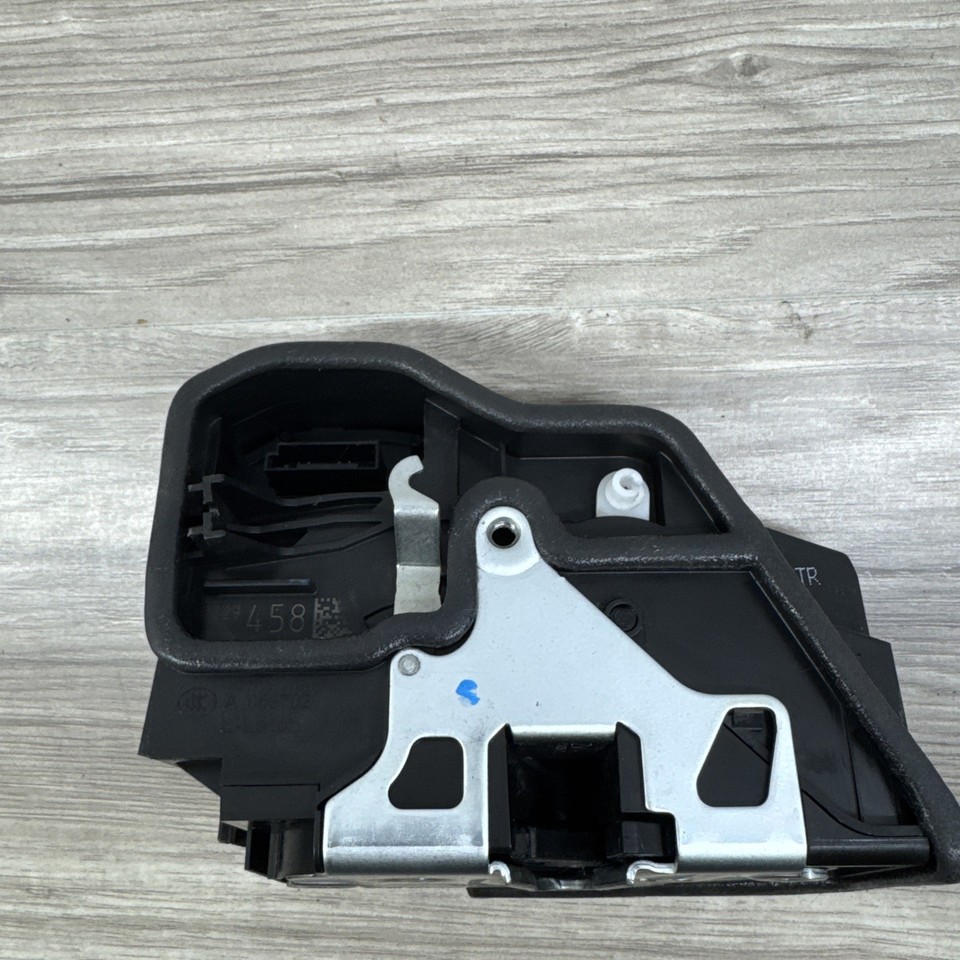 2012-2015 BMW 320I F30 xDrive Front Right Exterior Door Handle & Lock ...