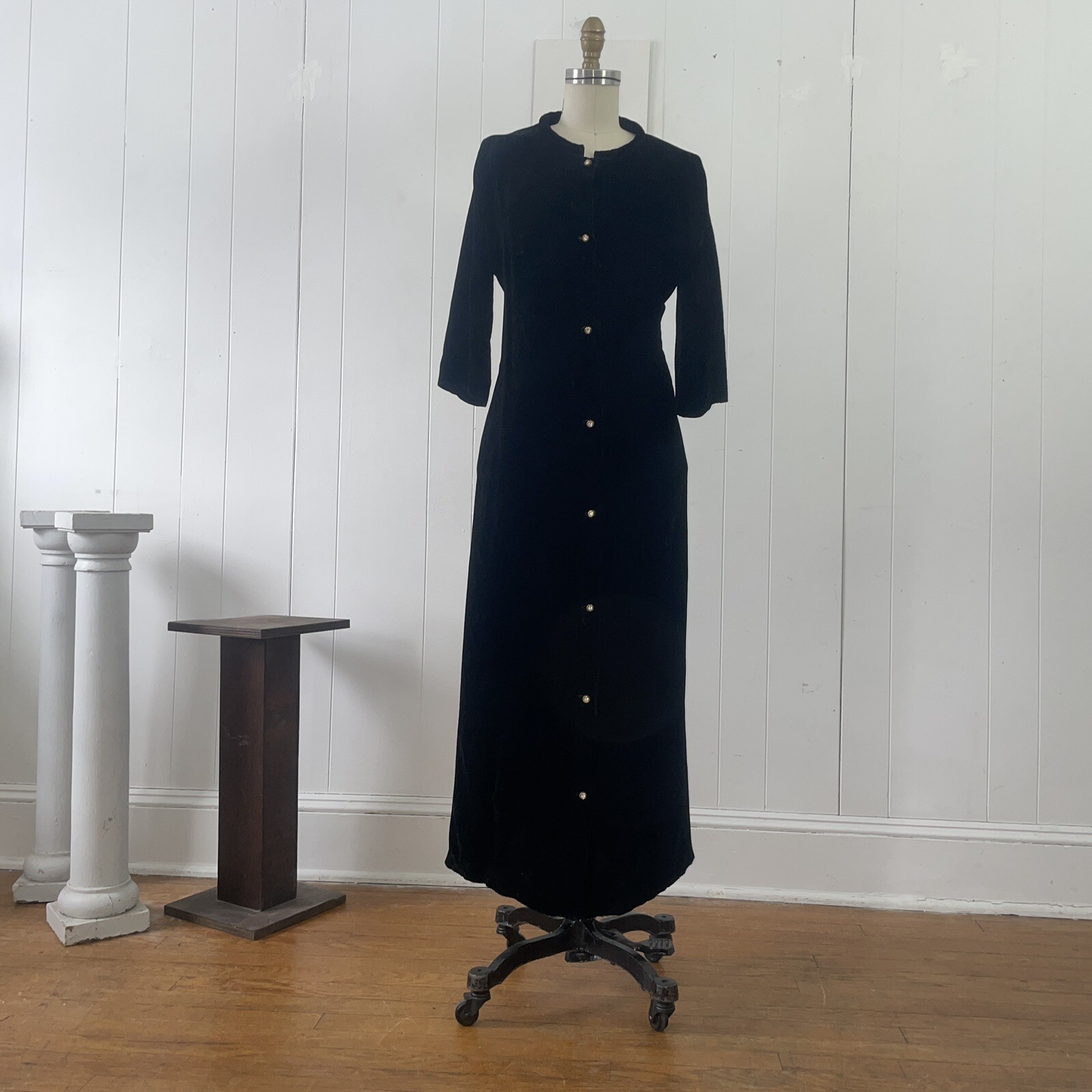 Vintage 1940s Black Silk Velvet Dressing Gown/Robe Ma… - Gem