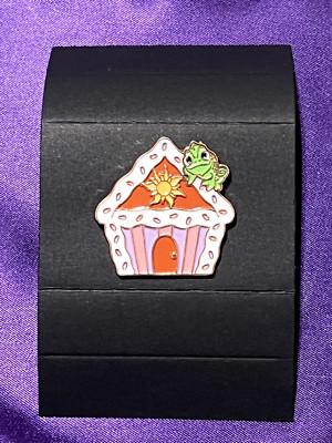 Tangled Disney Princess Gingerbread House Pin - NEW | eBay