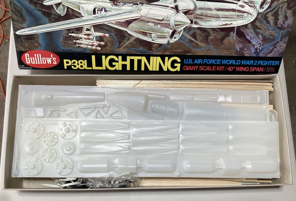 OPEN BOX Guillow's Lockheed P-38 Lightning Balsa Wood Model Airplane ...