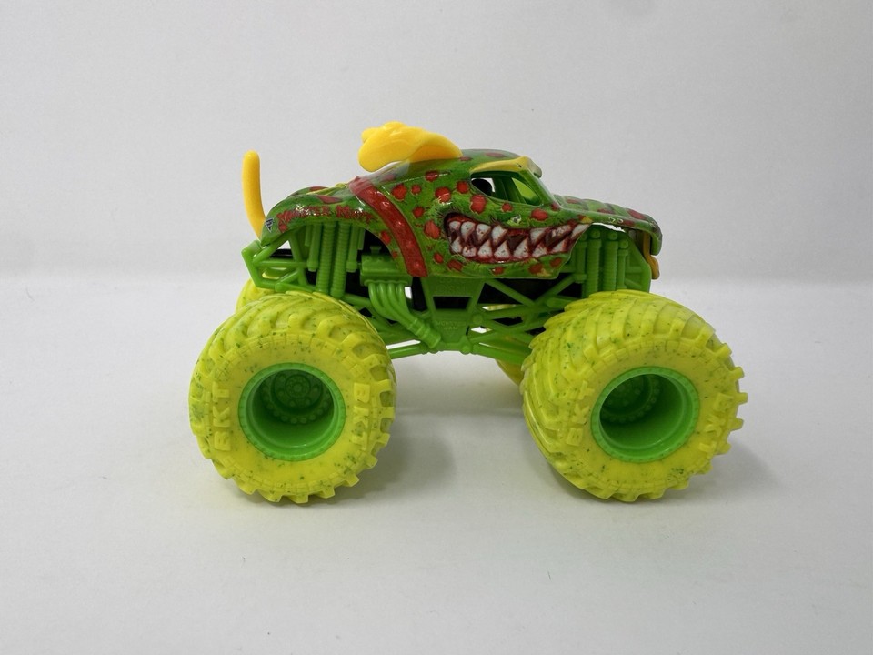 Monster Jam Mutt Dalmatian Zombie Invasion 1/64 Diecast Truck Exclusive ...