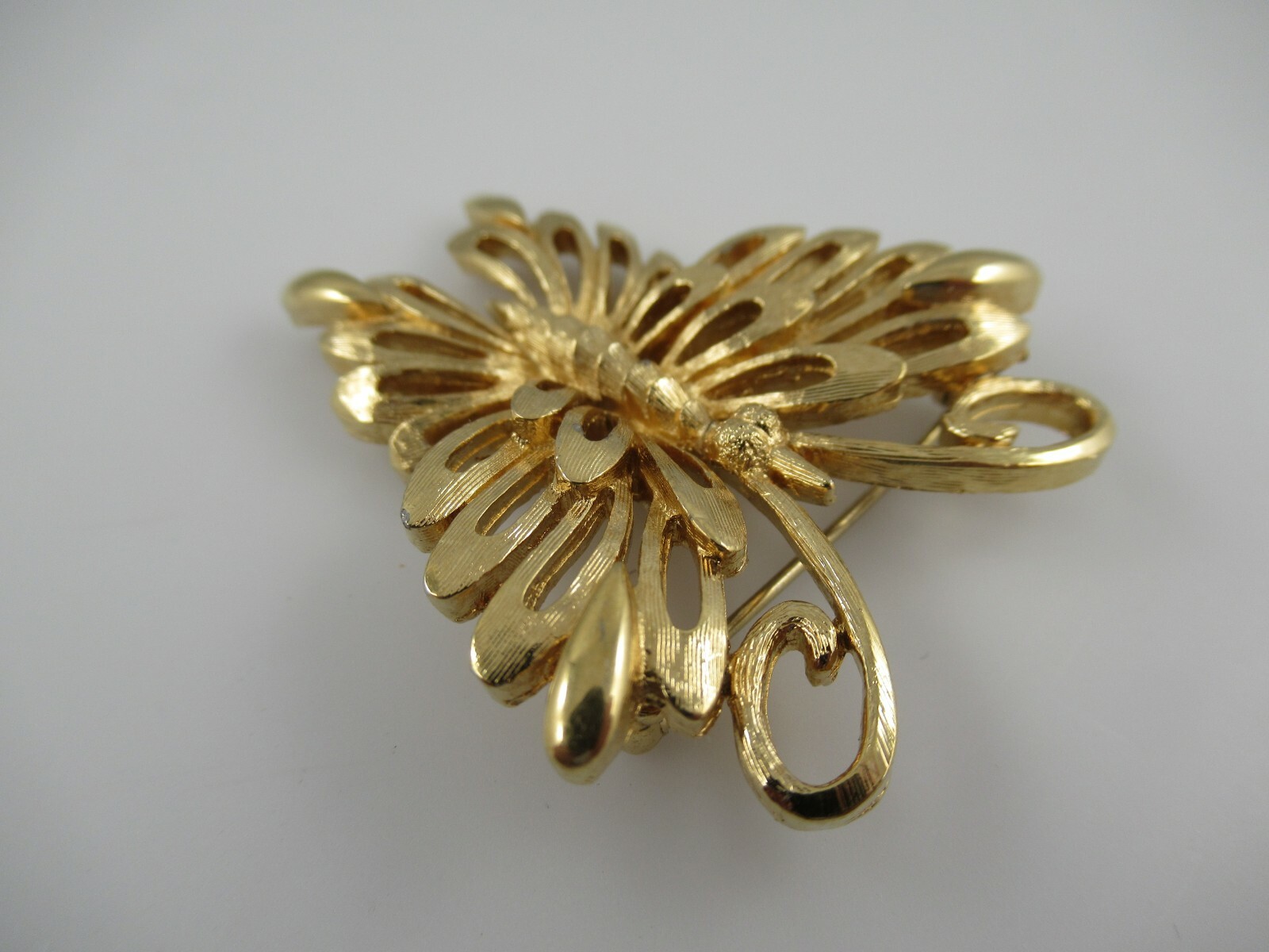 Signed Monet Butterfly Gold Tone Brooch, Pin - Gem