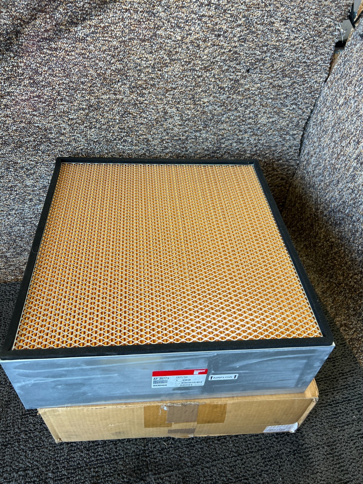 FLEETGUARD AF947 - Air filter cross reference