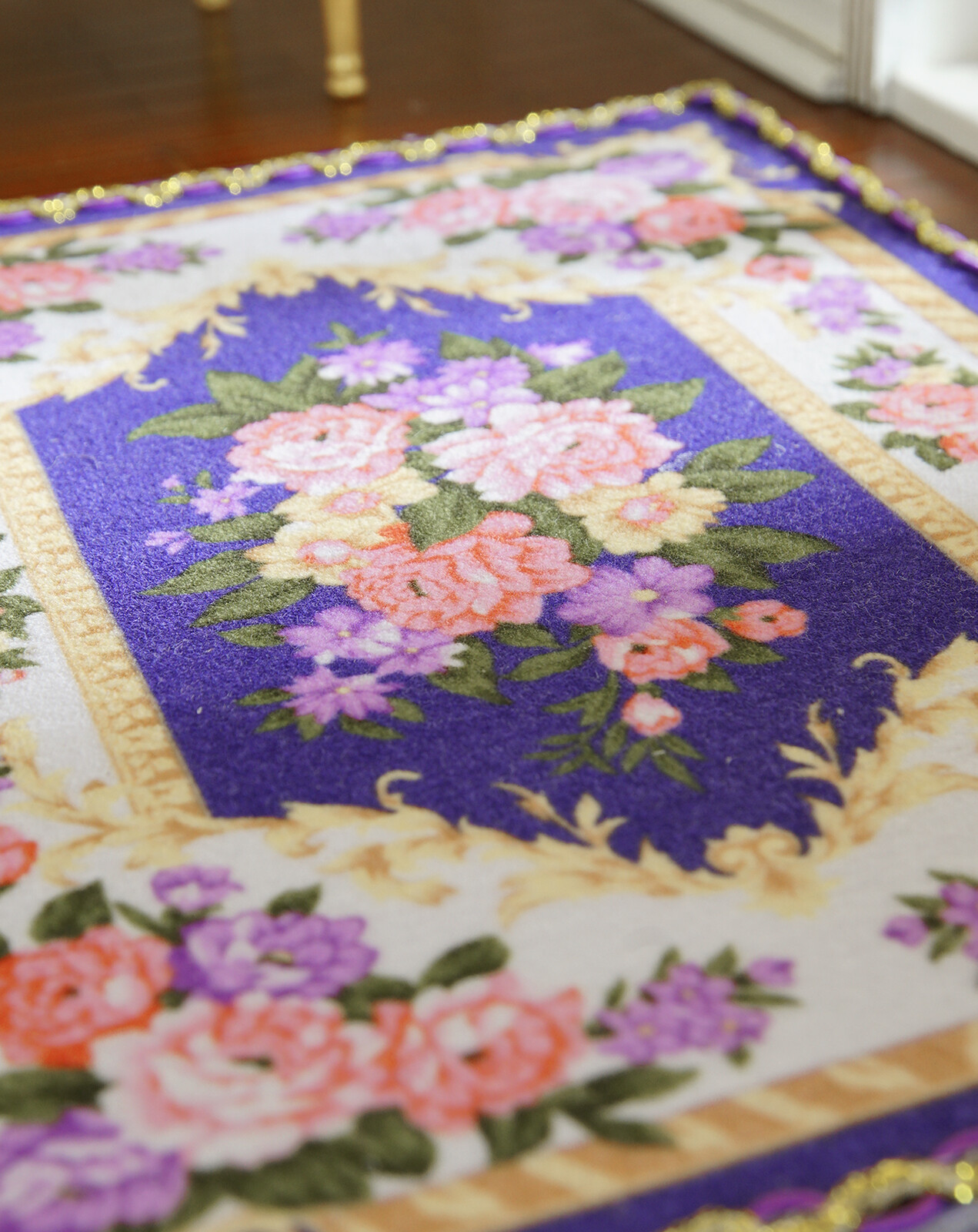 Splendid Beautiful Victorian Blooming Peony Purple Beige Dollhouse Lace ...