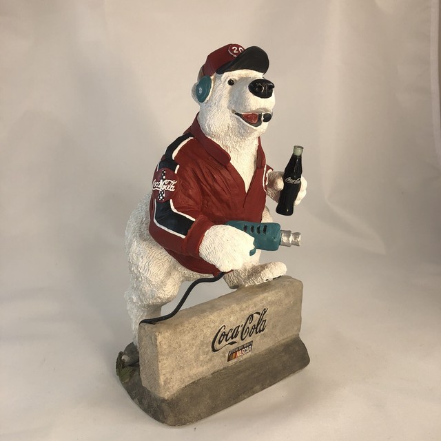 Tim Wolfe Le Coca-Cola NASCAR Sculpture Big Lug 20 Polar Bear Pit Crew ...