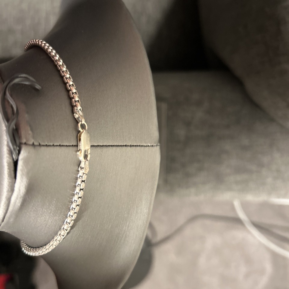 Silver Chain 18 Inches 4MM Box Chain Made In Italy 26 Grams Weight ...