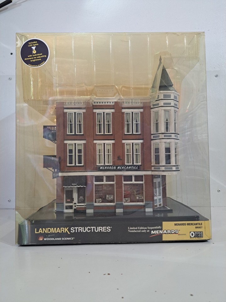NIB Menards BR5827 O Gauge Model Railroad Lighted Menards Mercantile ...