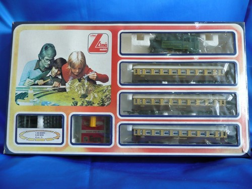 LIMA TRAIN SET 1970s GREAT WESTERN 148 ENGINE & 3 COACHES + TRACK IN ...