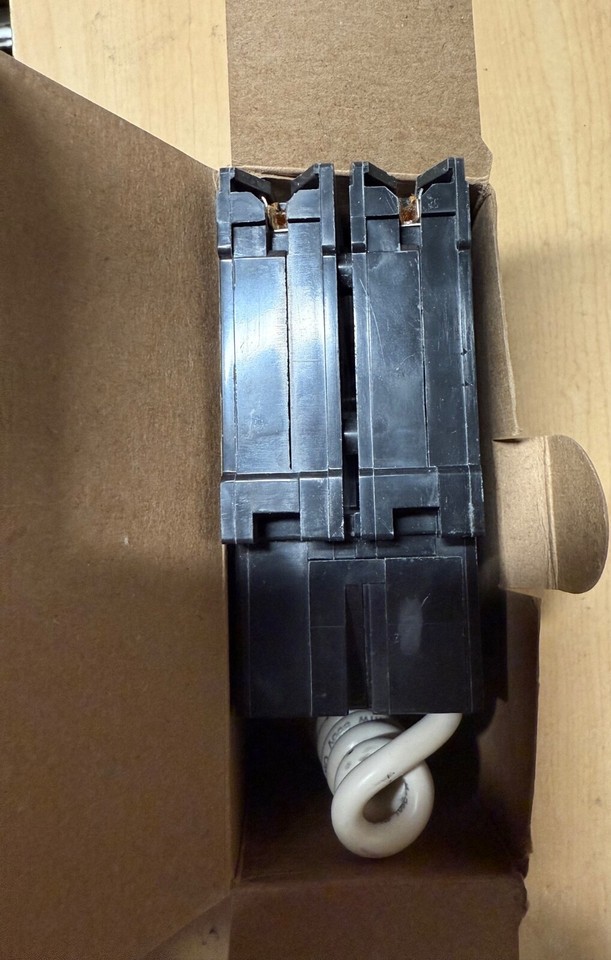 SQUARE D HOMELINE HOM230GFI HOM230GFIC 2-POLE 30A GFCI NEW IN BOX ...