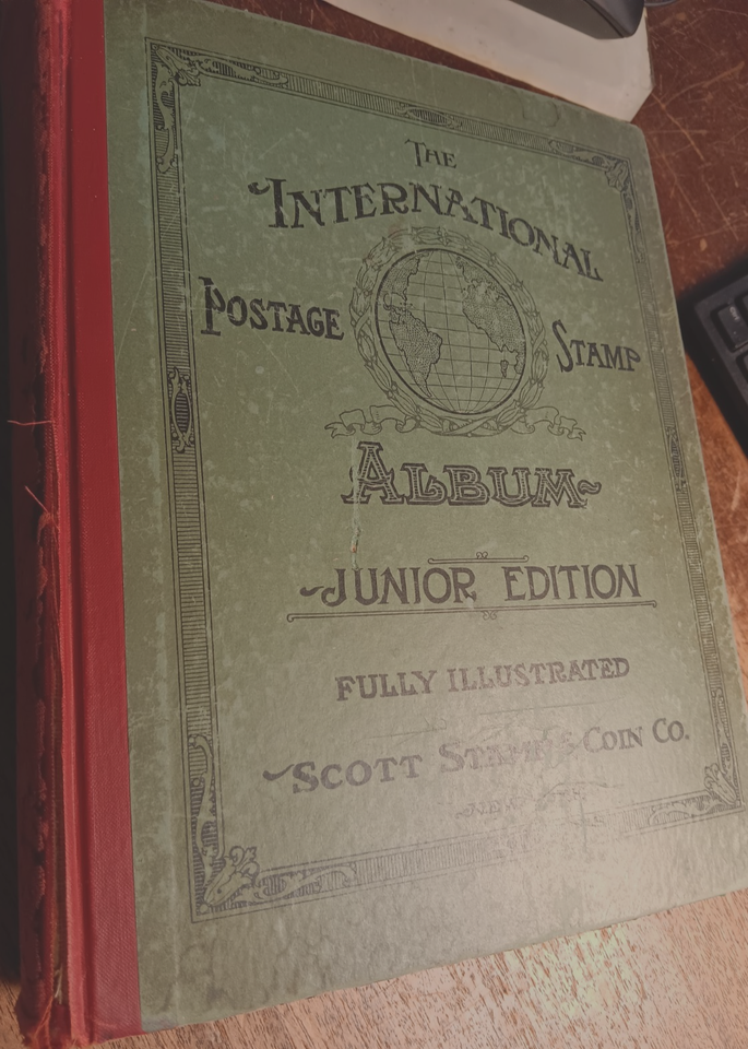 SCOTT 1933 International Junior Postage Stamp Album with 300 stamps | eBay