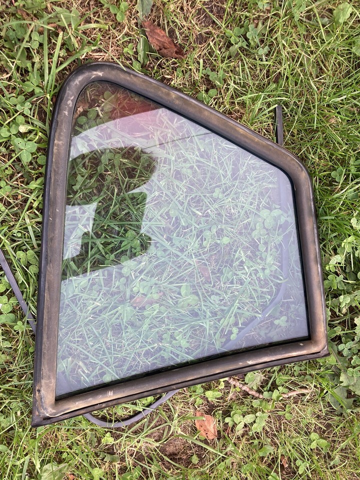 Original Porsche 924 944 951 Left Driver Rear Side Window w/ Seal/Trim ...