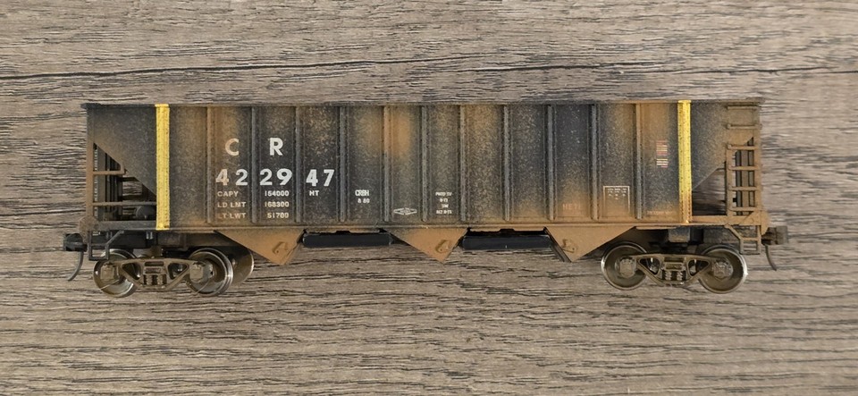 HO Scale Weathered Bowserl 70 Ton 12 Panel Hopper Conrail #422947 | eBay