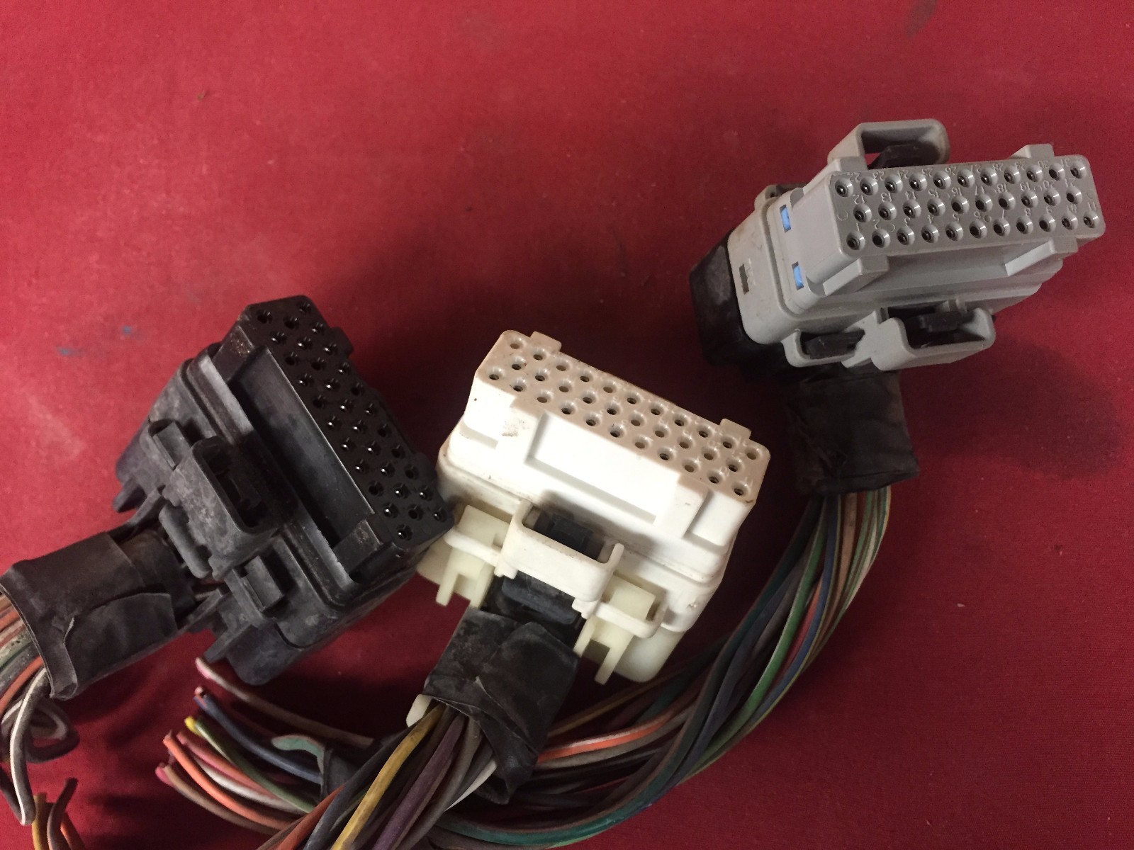 01 RAM TRUCK 5.9 AT ECM ECU PCM WIRING HARNESS PLUGS CONNECTORS ...