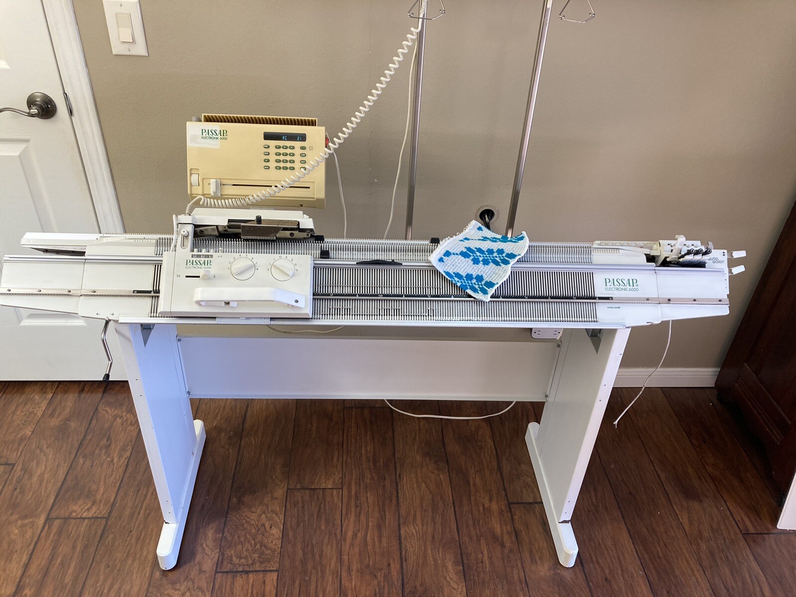Knitting Machine Stand for sale | Only 2 left at -60%