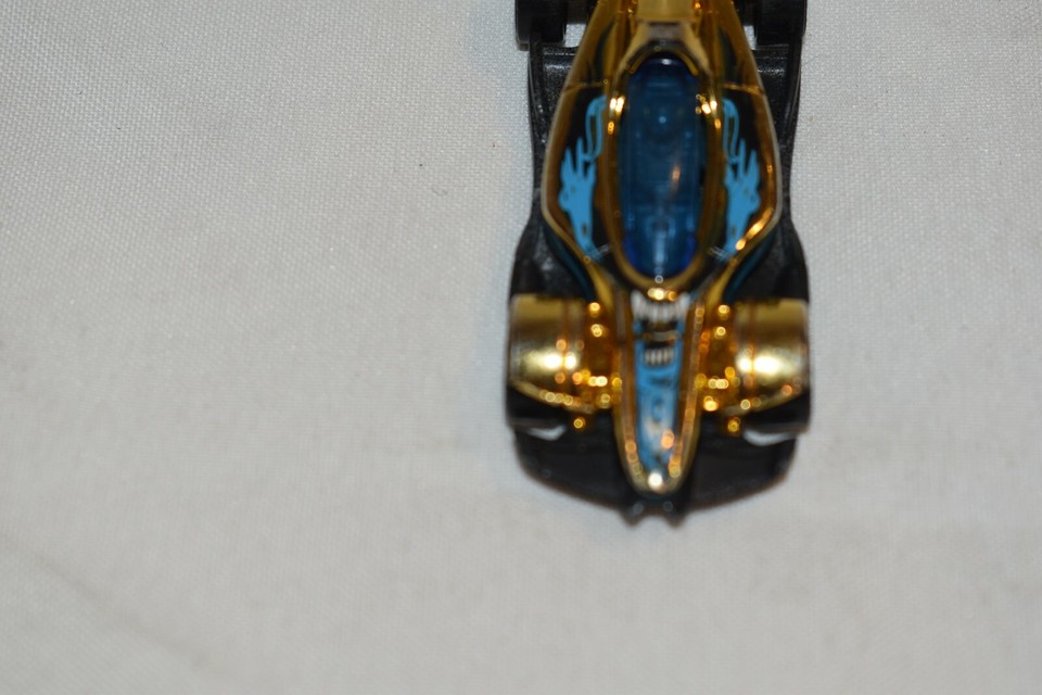 Hot Wheels Blue and Gold Car Made in Thailand R0937 G22 | eBay