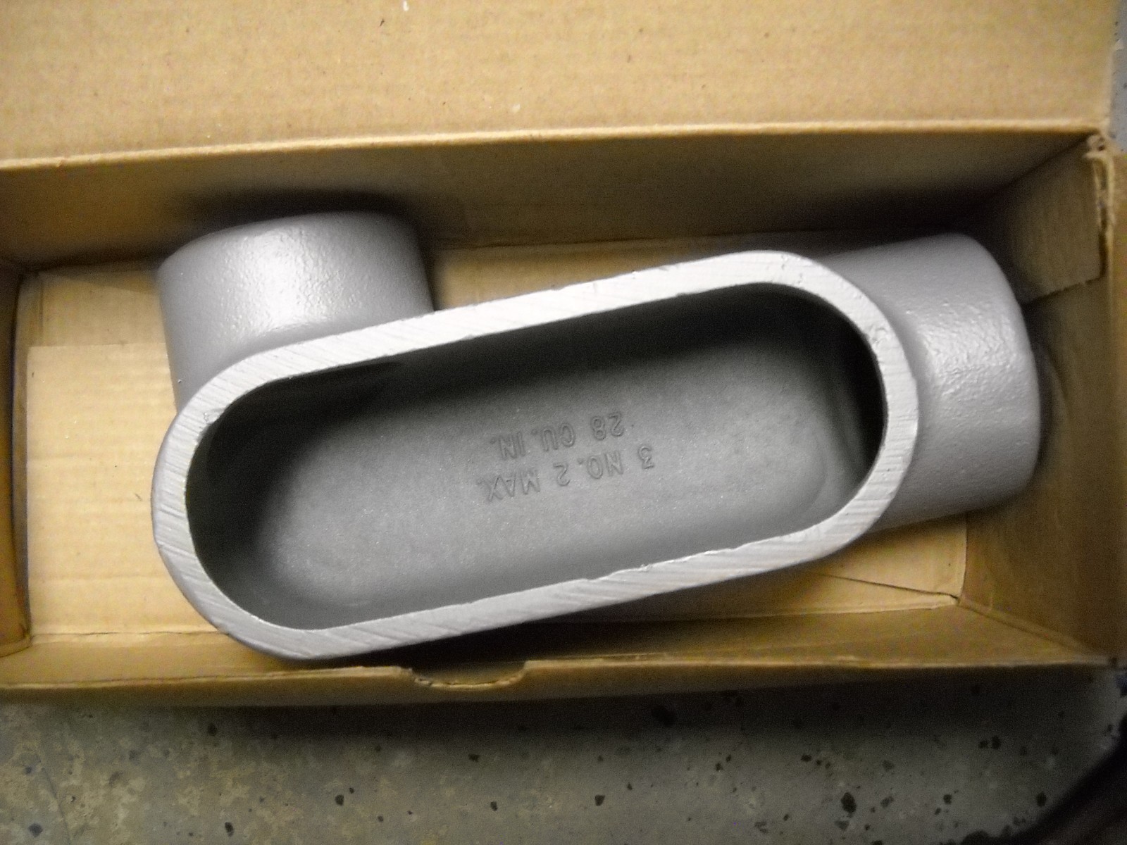 Appleton LL57 Fm7 Conduit Body Style LL Iron 1-1/2" for sale online | eBay