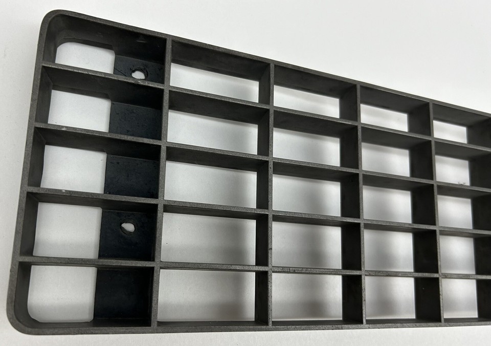 1971 Ford Torino Ranchero Driver Side / LH Split Grille Insert D1OZ ...