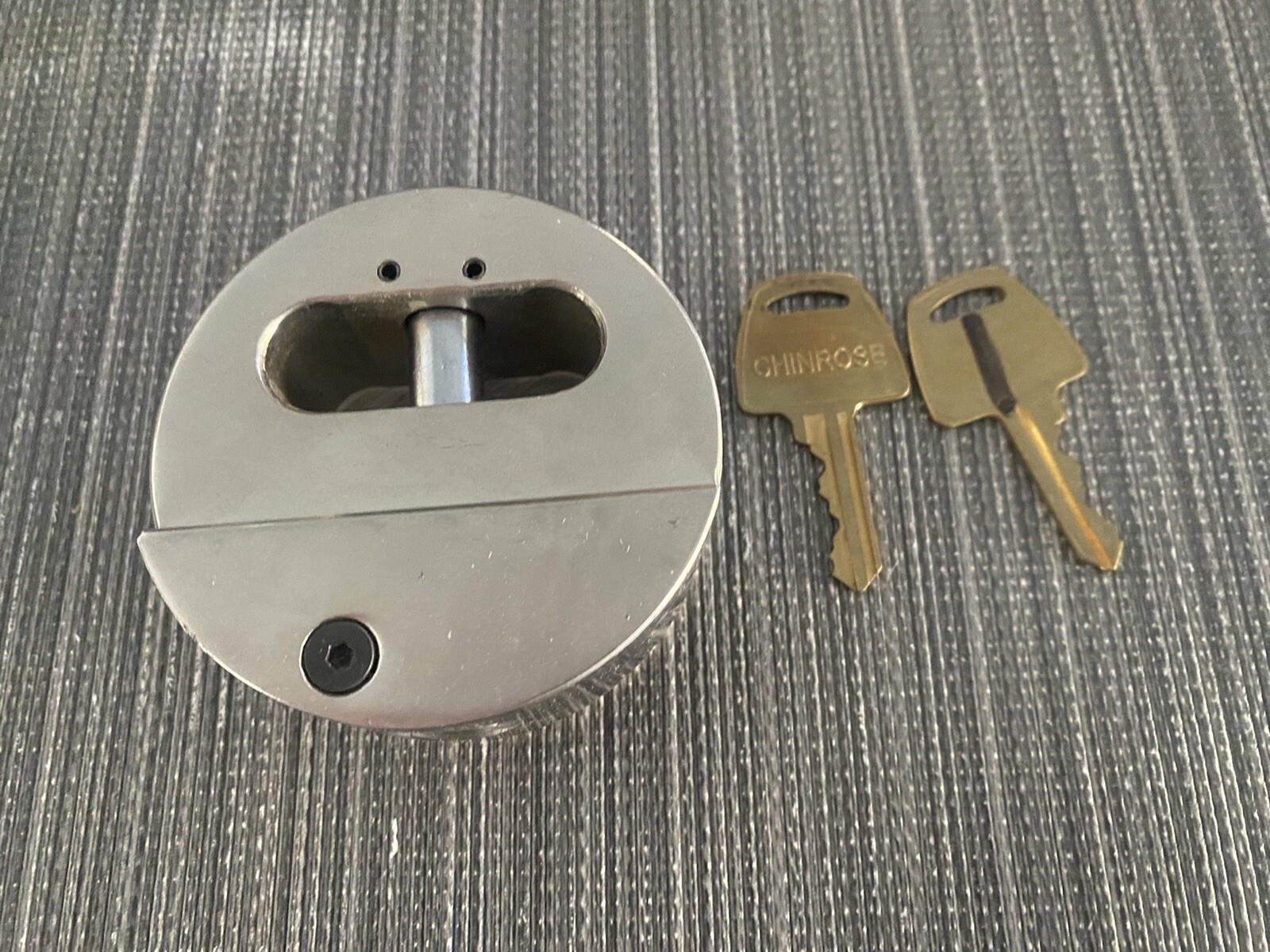 Chinrose Shackless (Hockey Puck) Hidden Shackle Lock • 6 Pin Brass ...