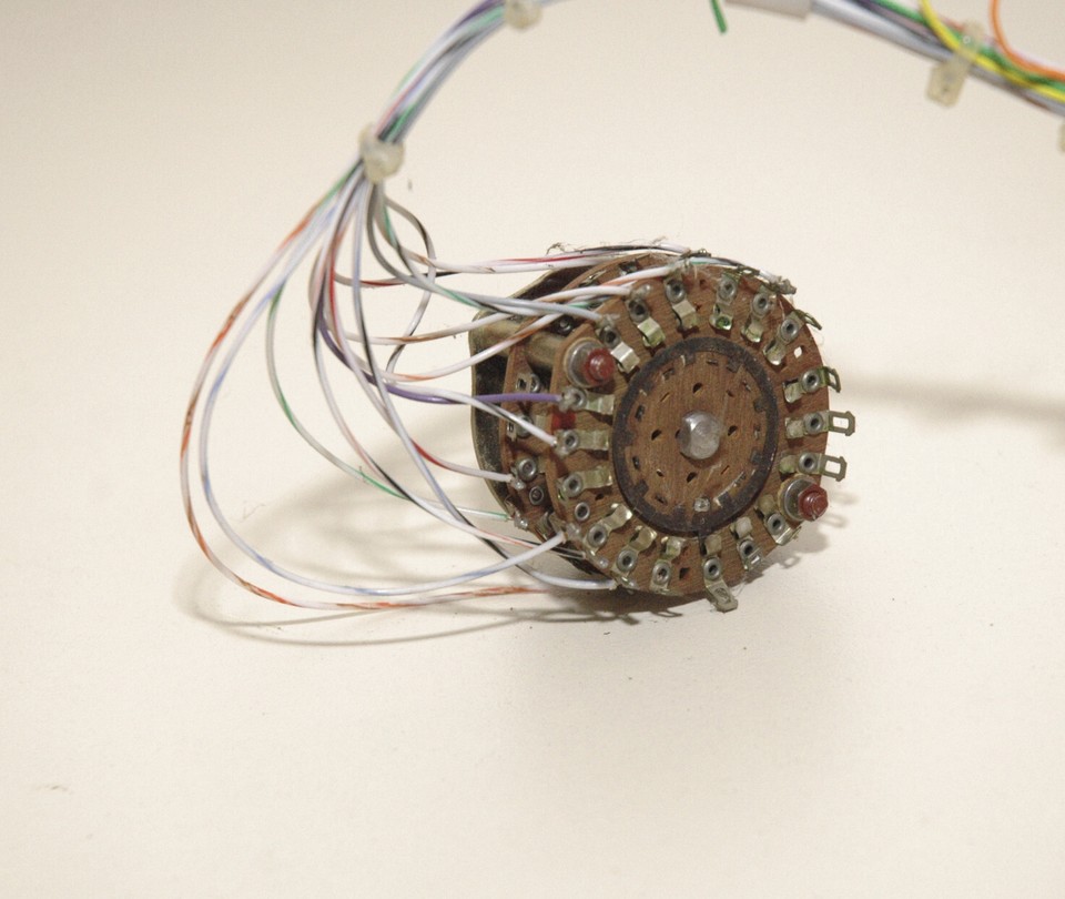 ROCKWELL COLLINS - HF-8023 - Front Panel Rotary Switch | eBay