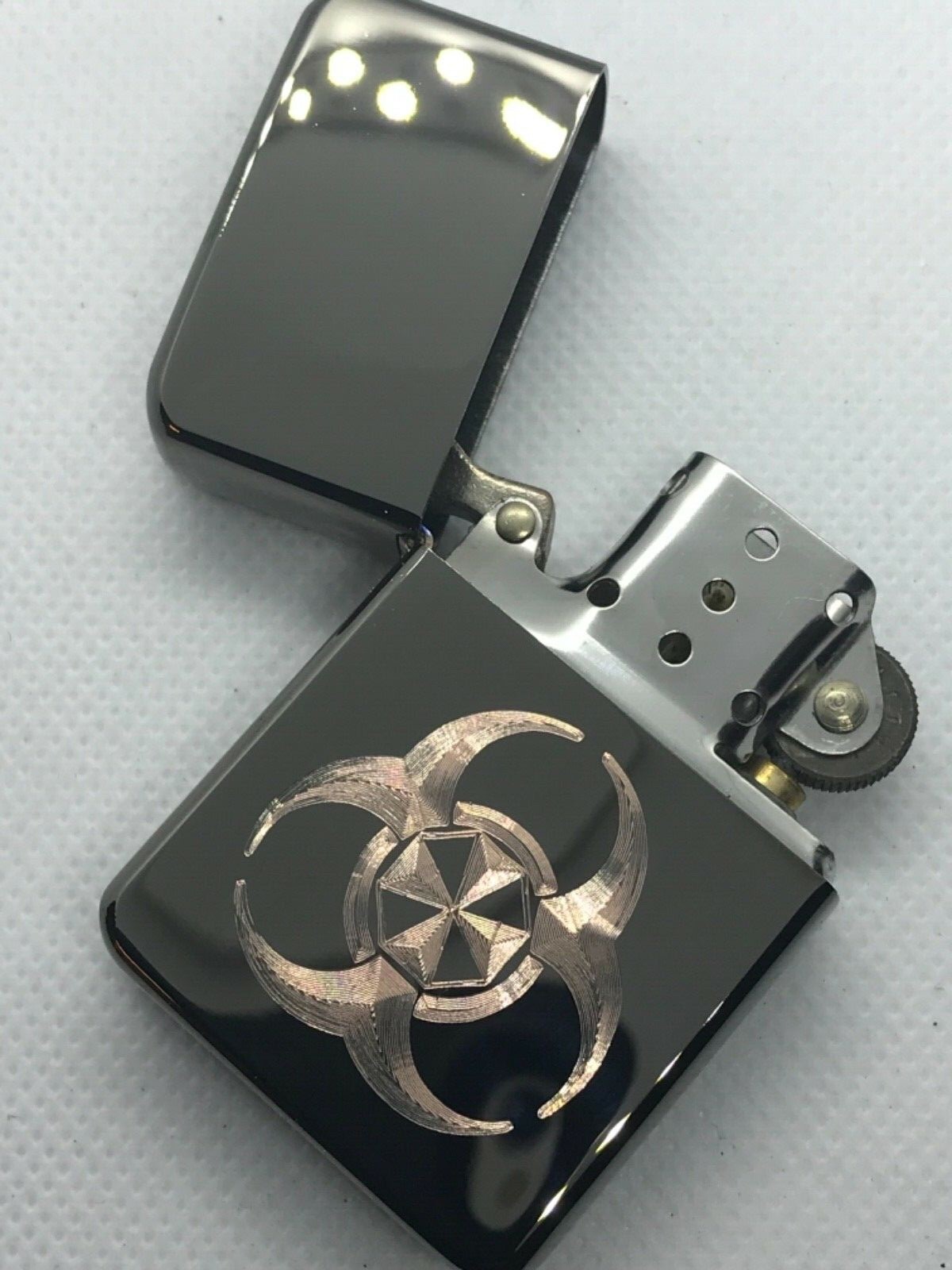 Resident Evil UMBRELLA LIGHTER black ice finish *FREE ENGRAVING* RE ...