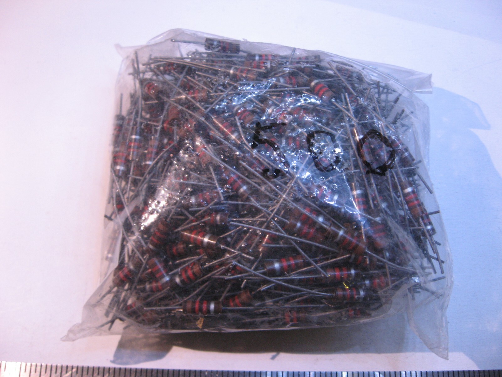 1200 Ohm 1.2K 1K2 10% Carbon Composition Resistor 1/2 Watt TRIMMED Bag ...