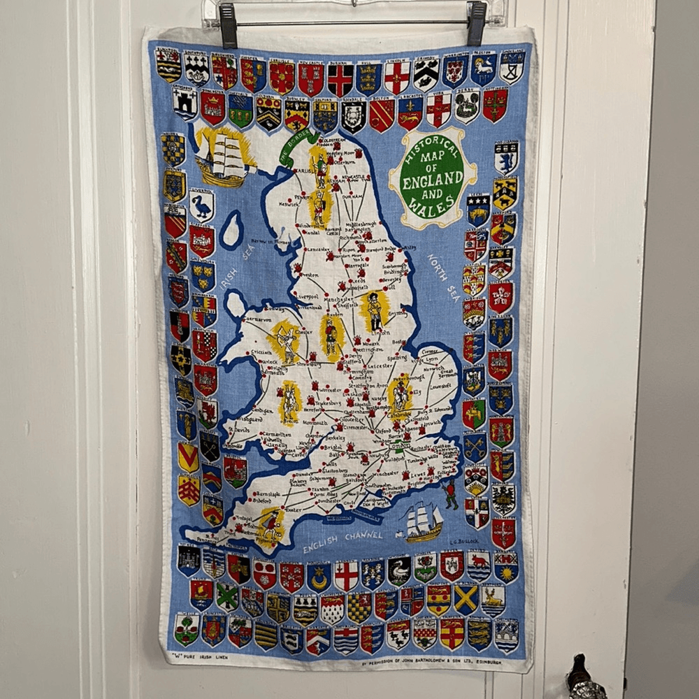 Vtg Irish Linen tea towel/wall hanging of a Historical Map of England ...