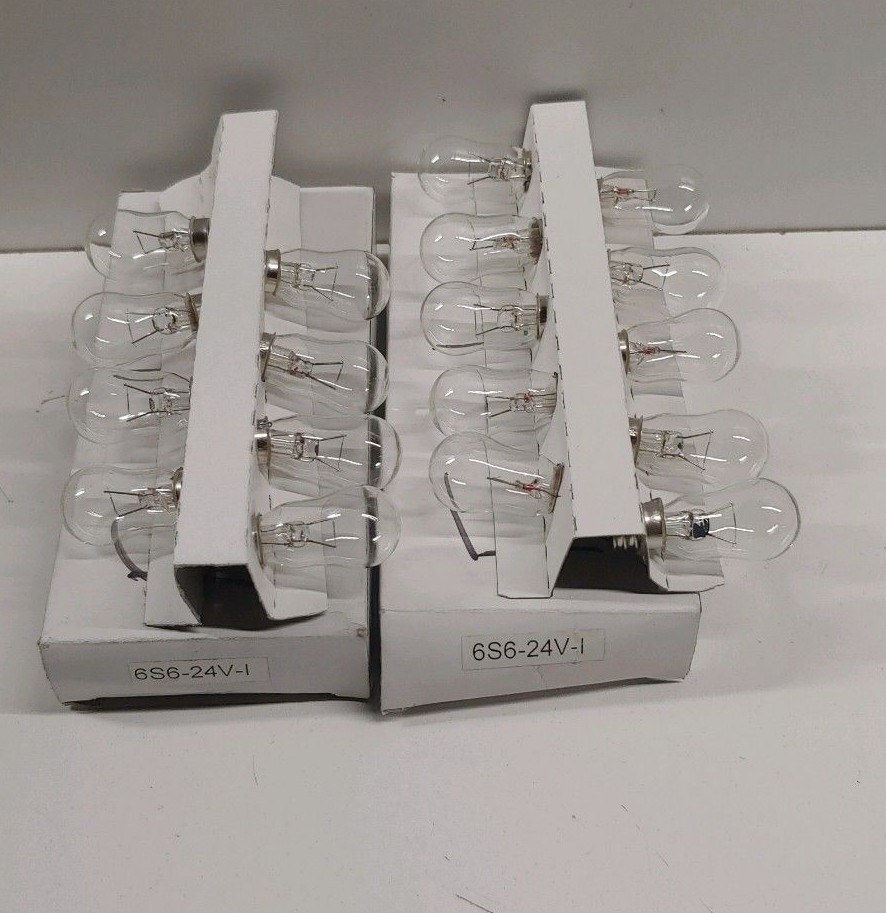 LOT OF (18) NEW OLD STOCK! MICRO LAMP 24V MINIATURE SCREW TYPE BULBS ...