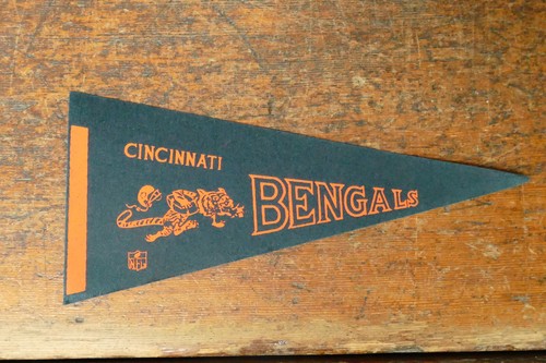 Vintage 1960s/1970s NFL Cincinnati Bengals Old Logo Mini Felt Pennant 9 ...