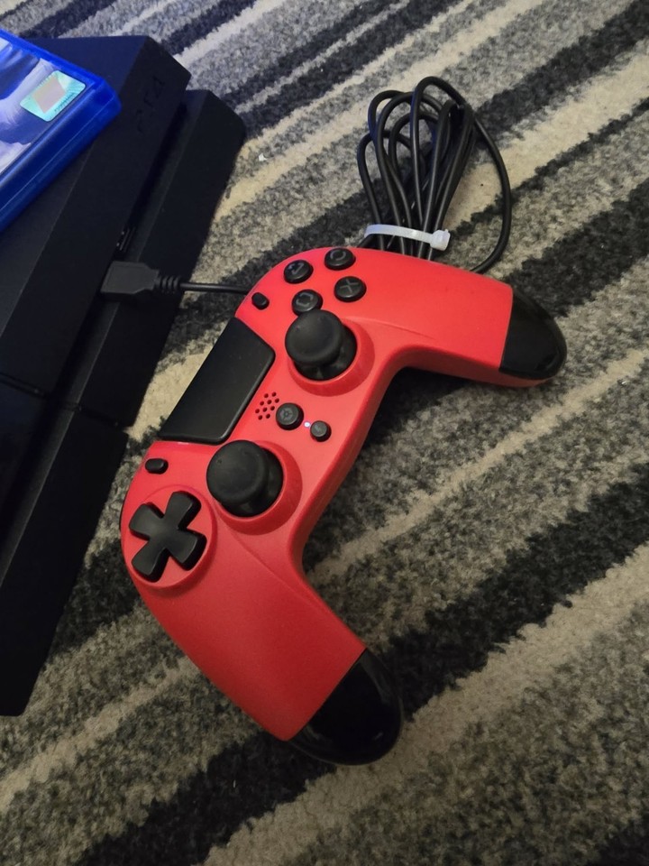 Sony ps4 PlayStation 4 Black Console with controller and game faulty ...