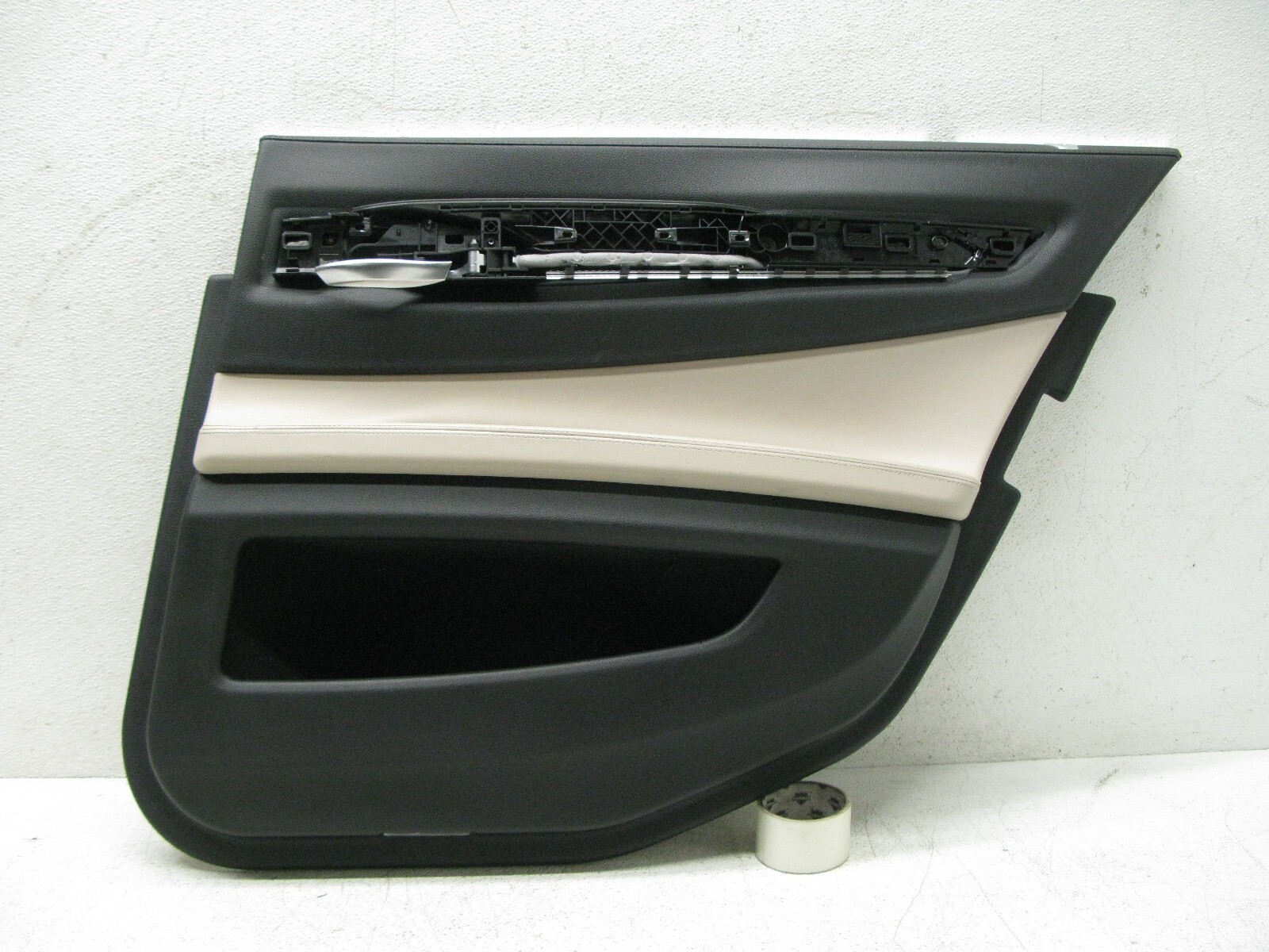 09-15 BMW F01 750i 740i DOOR INTERIOR TRIM PANEL NO SUNSHADE REAR RIGHT ...