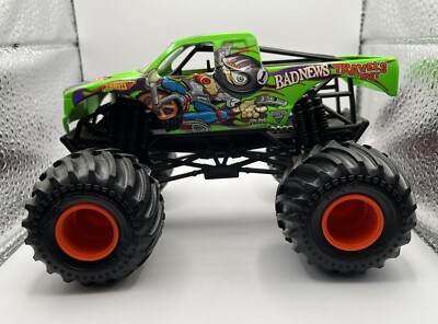 HOT WHEELS MONSTER JAM BAD NEWS TRAVELS FAST TRUCK DIECAST 1:24 | eBay