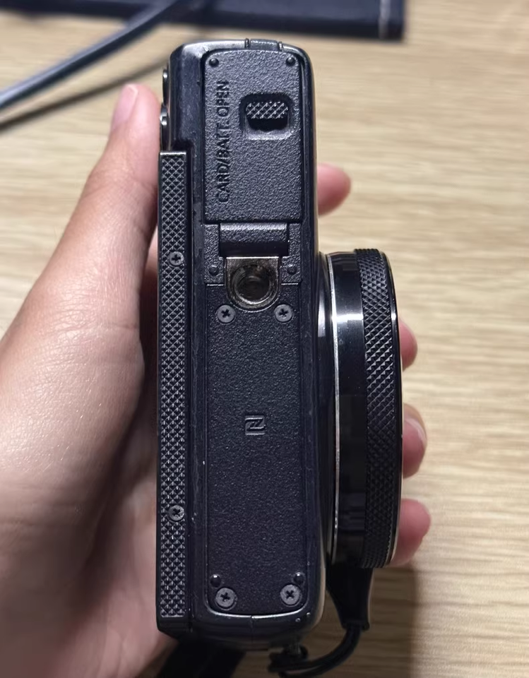 Canon PowerShot G7 X Mark i Touch Flip Screen 20.2 MP Compact Digital ...