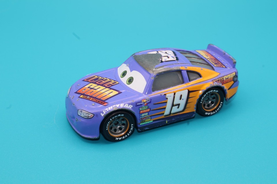 Mattel 2017 Disney Pixar Cars 3 #19 Bobby Swift Octane Gain Die-cast 1: ...