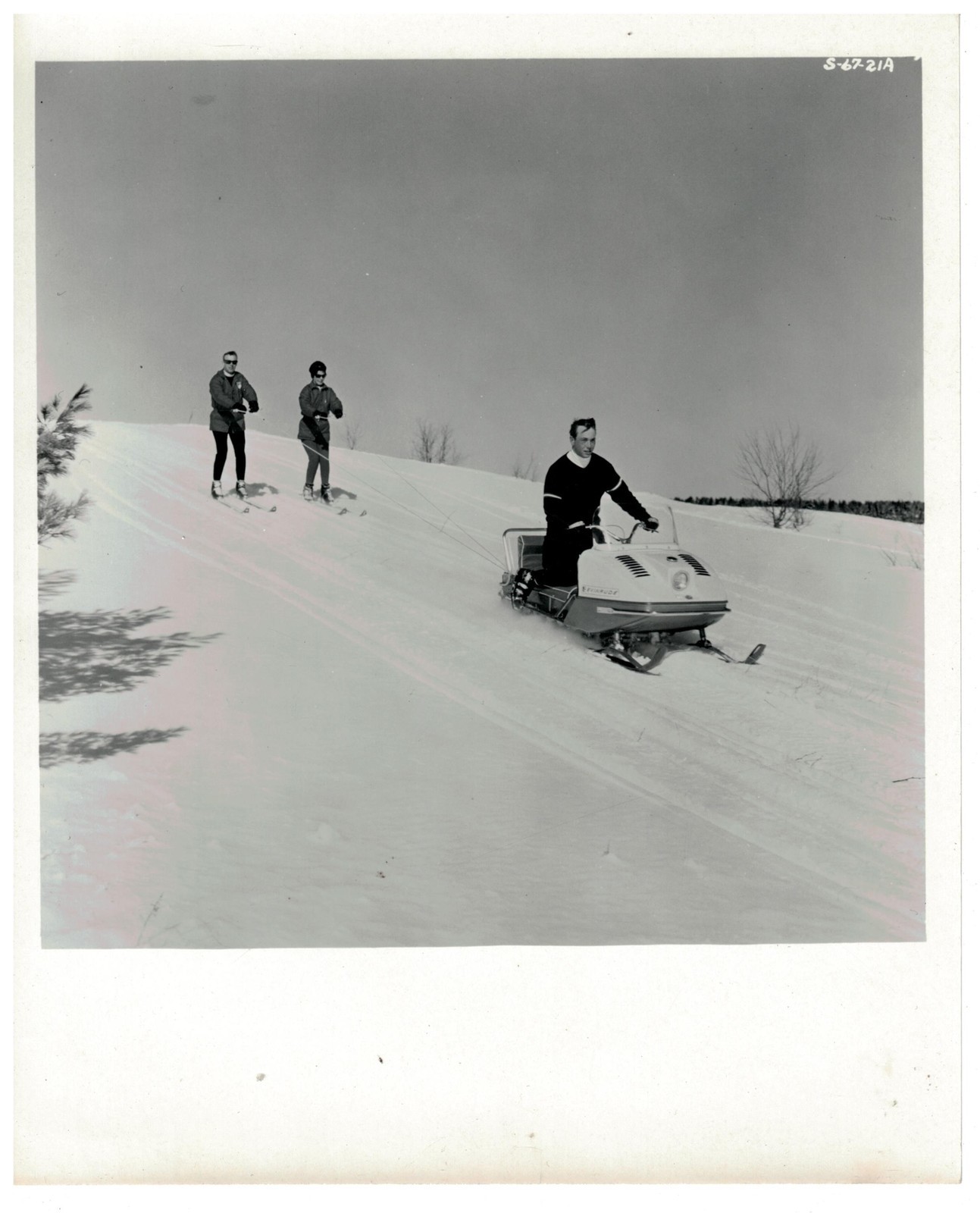 1960s B&W Publicity Photo Evinrude Skeeter Snowmobile Skiier #3 | eBay
