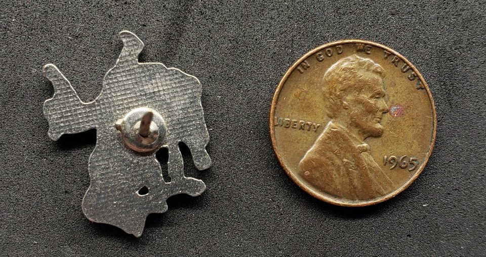 BUCKING BRONCO ENAMELED PIN PINBACK COWBOY RODEO LAPEL PIN | eBay