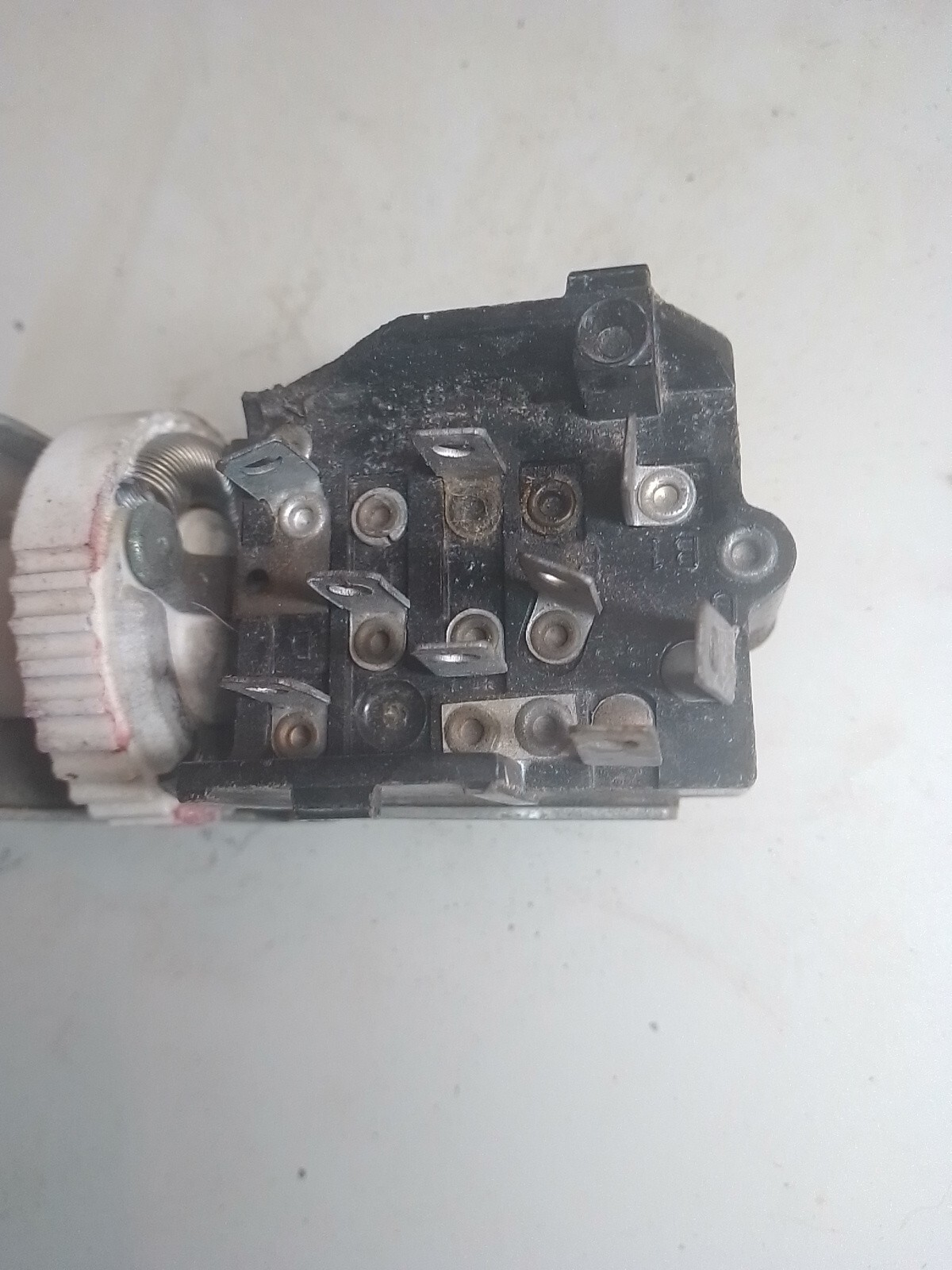 Valiant Light Switch 9 Pin With Knob | eBay