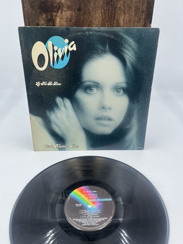 Olivia Newton-John - LET ME BE THERE - MCA Records (MCA-389) 33 LP Vinyl | eBay