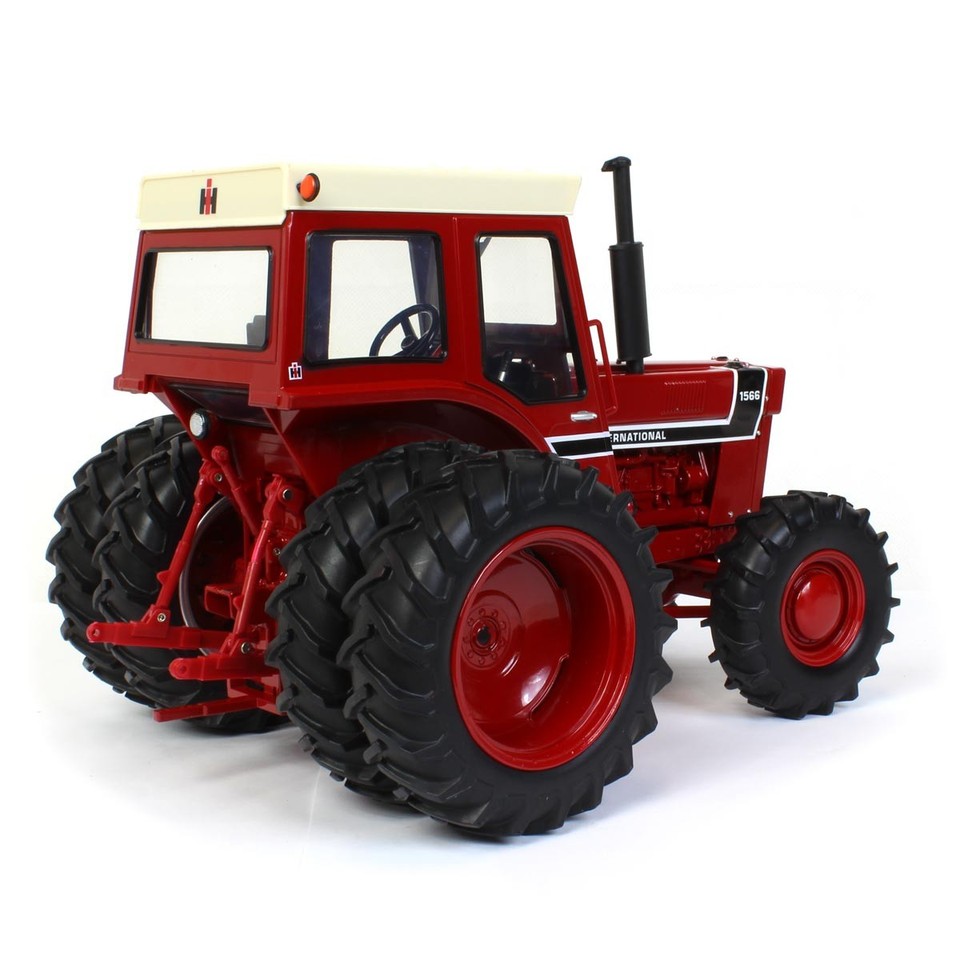 1/16 Prestige Series International Harvester 1566 Cab MFD with Duals ...