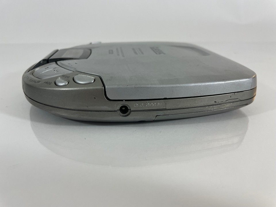 Classic CL401 Silver Dynamic Bass Boost Sound Portable CD Player - For ...