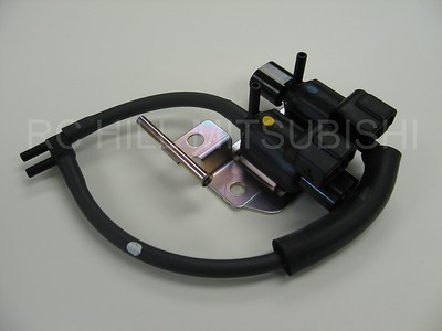 2000-2001 GENUINE MITSUBISHI Montero Sport CLUTCH SOLENOID VALVE ...