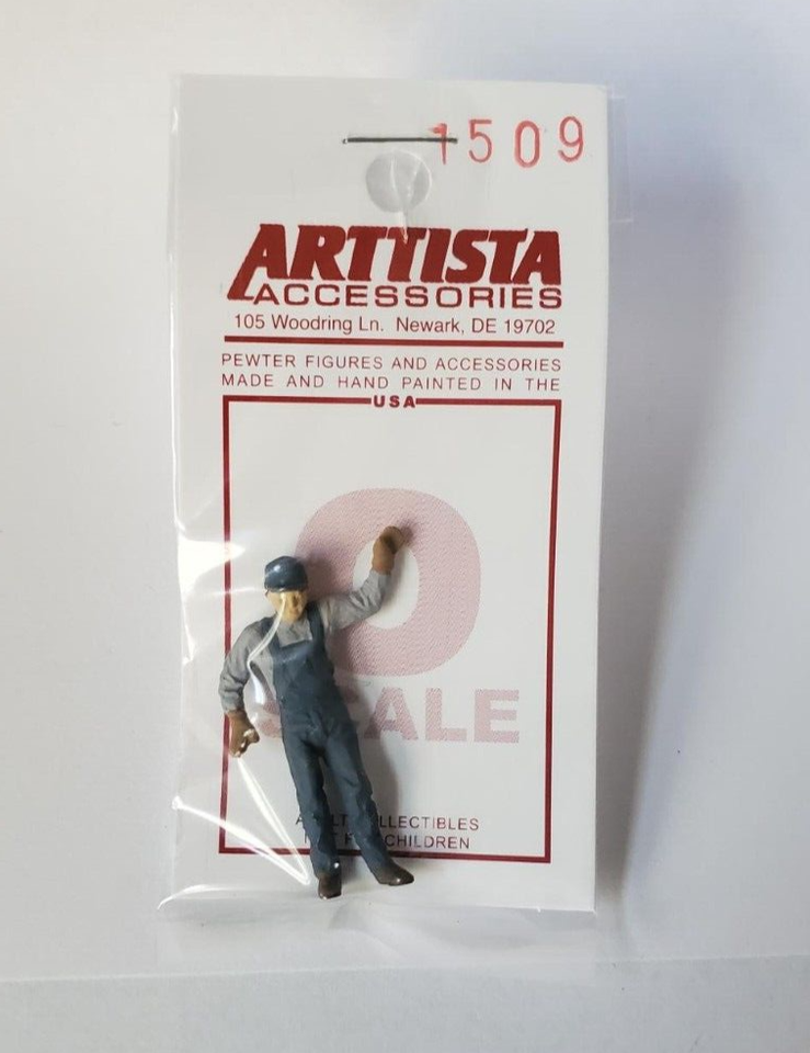 Arttista #1509 - RR Worker Holding On - O Scale Figure - Model Trains ...